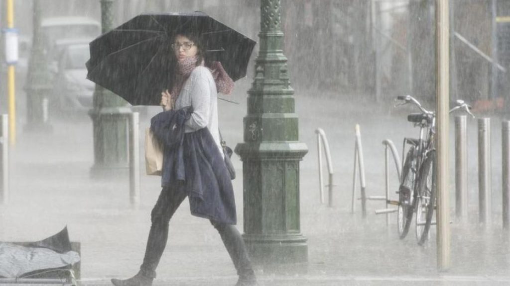 Acquazzoni e temporali invaderanno queste regioni italiane: quali zone ...